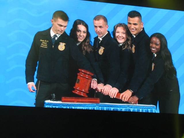 PHOTO_3_National_FFA_Officers_Take_2021_Convention_Stage – Maine DOE ...